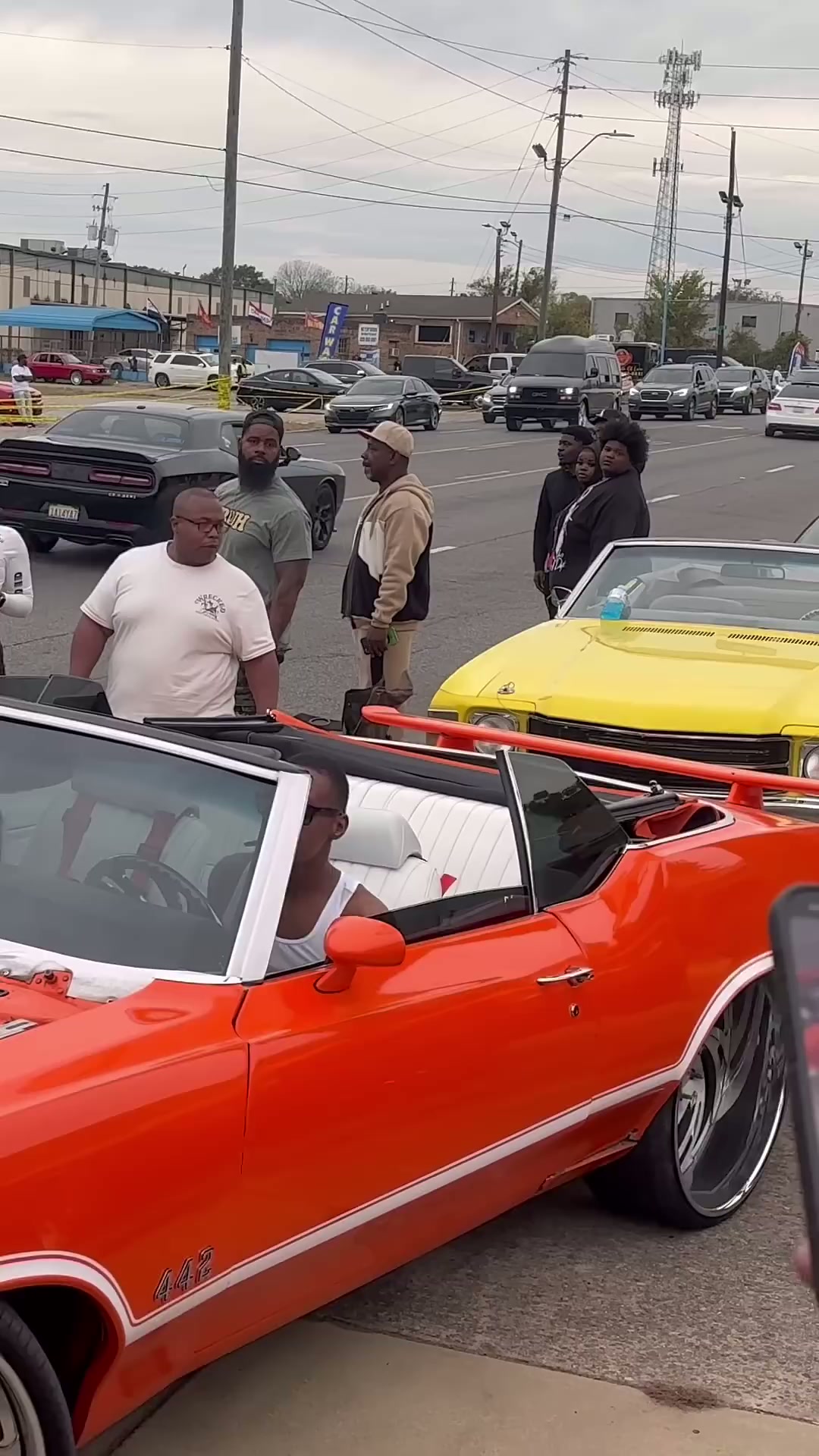 Bro pulling up in his 442 Oldsmobile Cutlass vert on 24’s