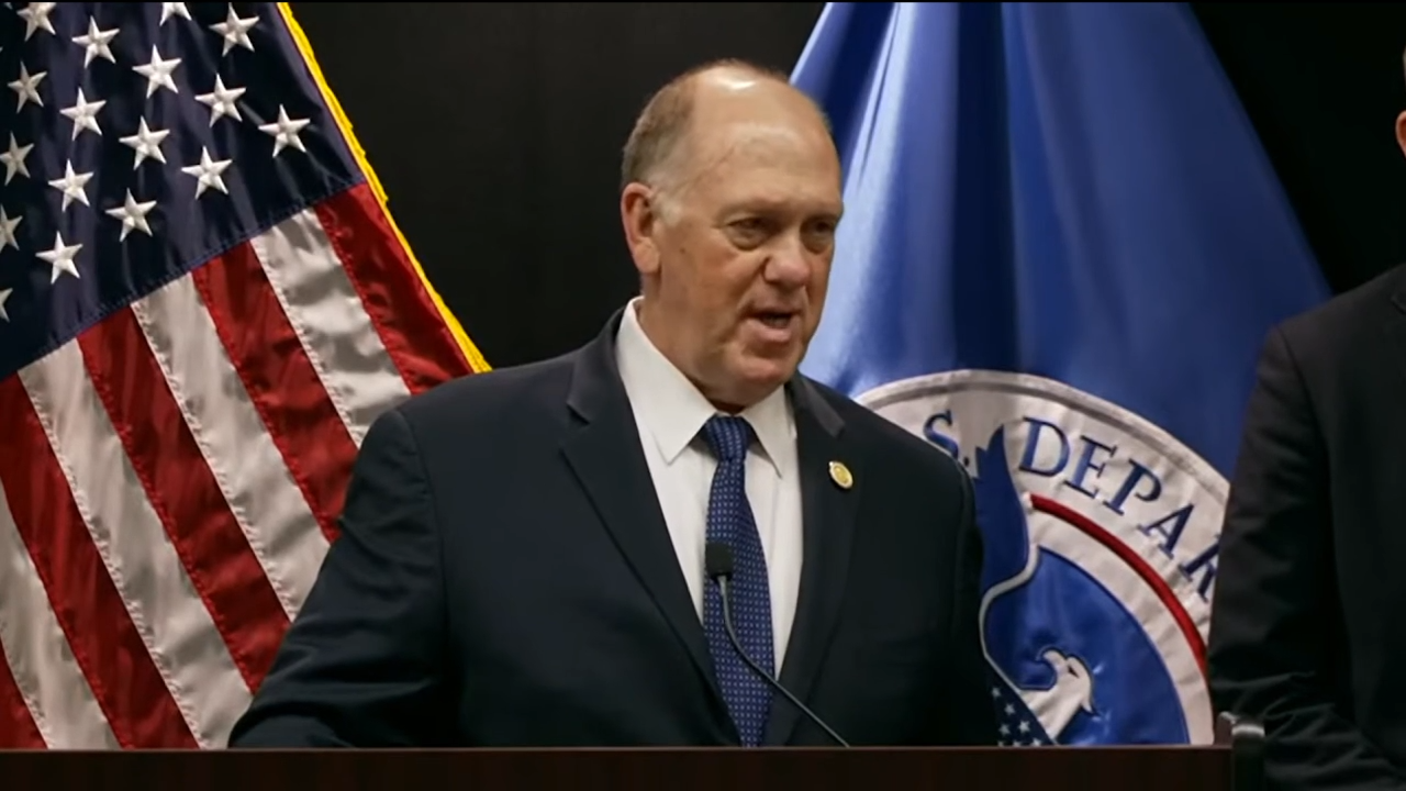 'One of the words he said to me': Tom Homan shows zero remorse in his ...