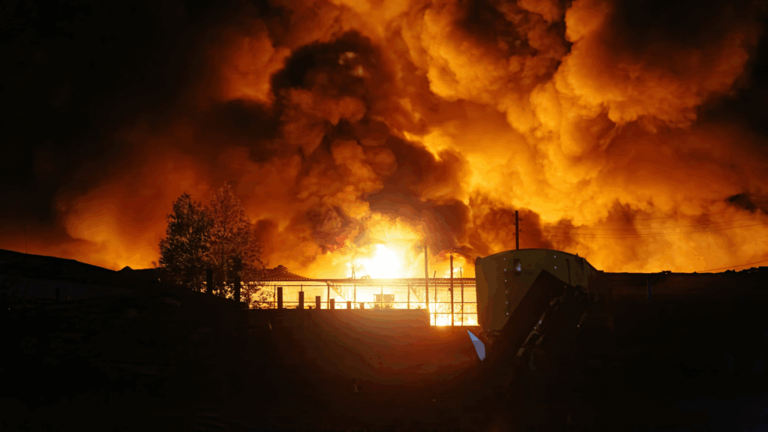 Massive SpaceX explosion rattles South Texas, sparks safety fears