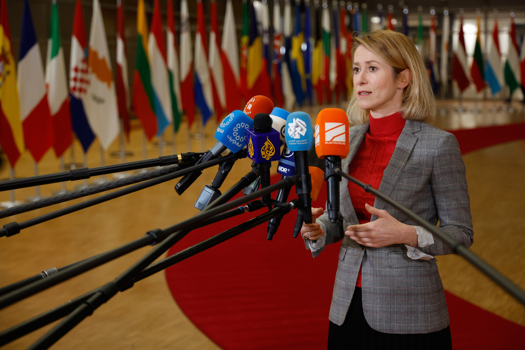 EU sanctions 15 Iranian officials, including top Revolutionary Guard ...