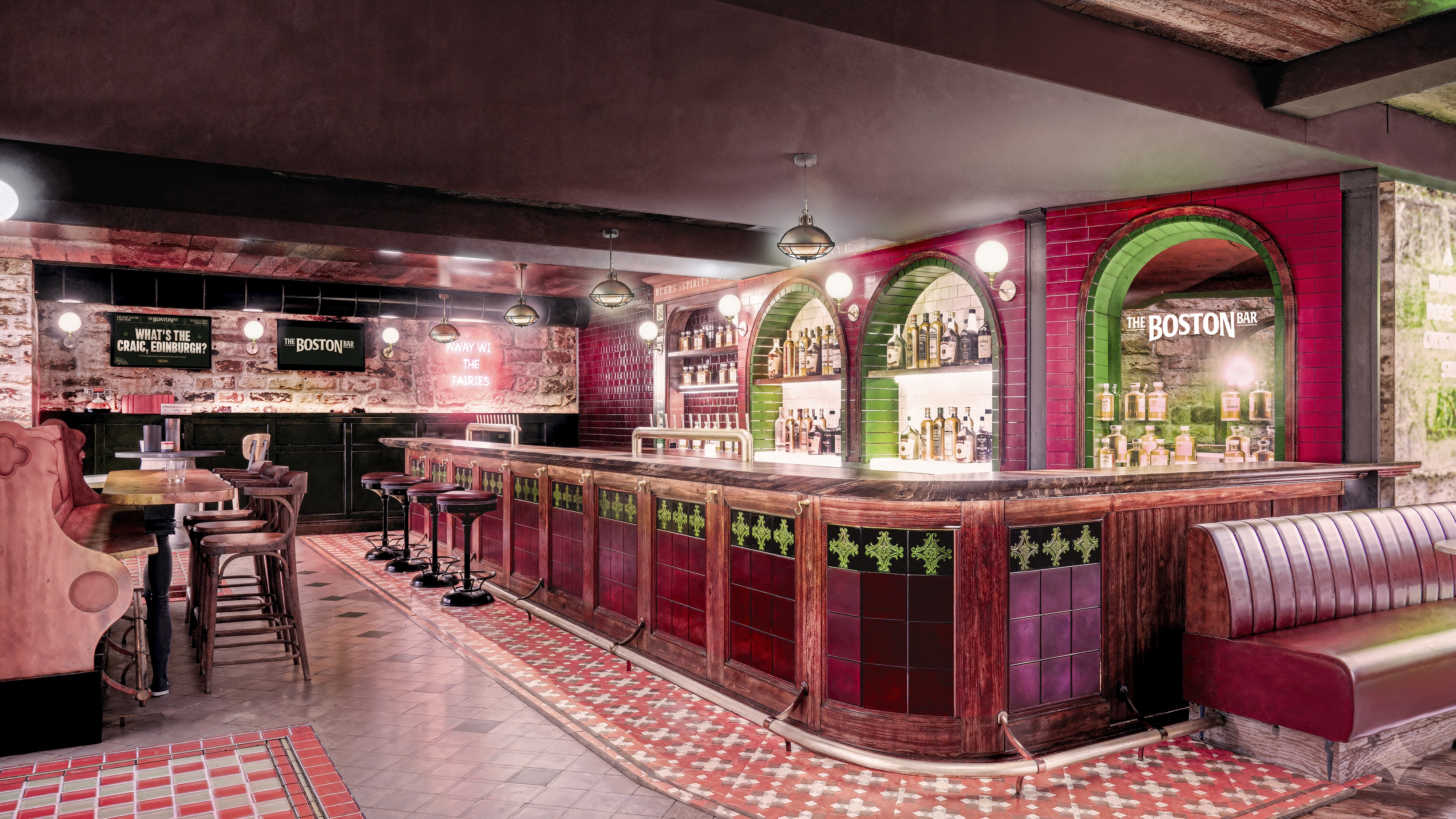 Edinburgh Old Town's Globe Bar announces it will re-open in three weeks ...
