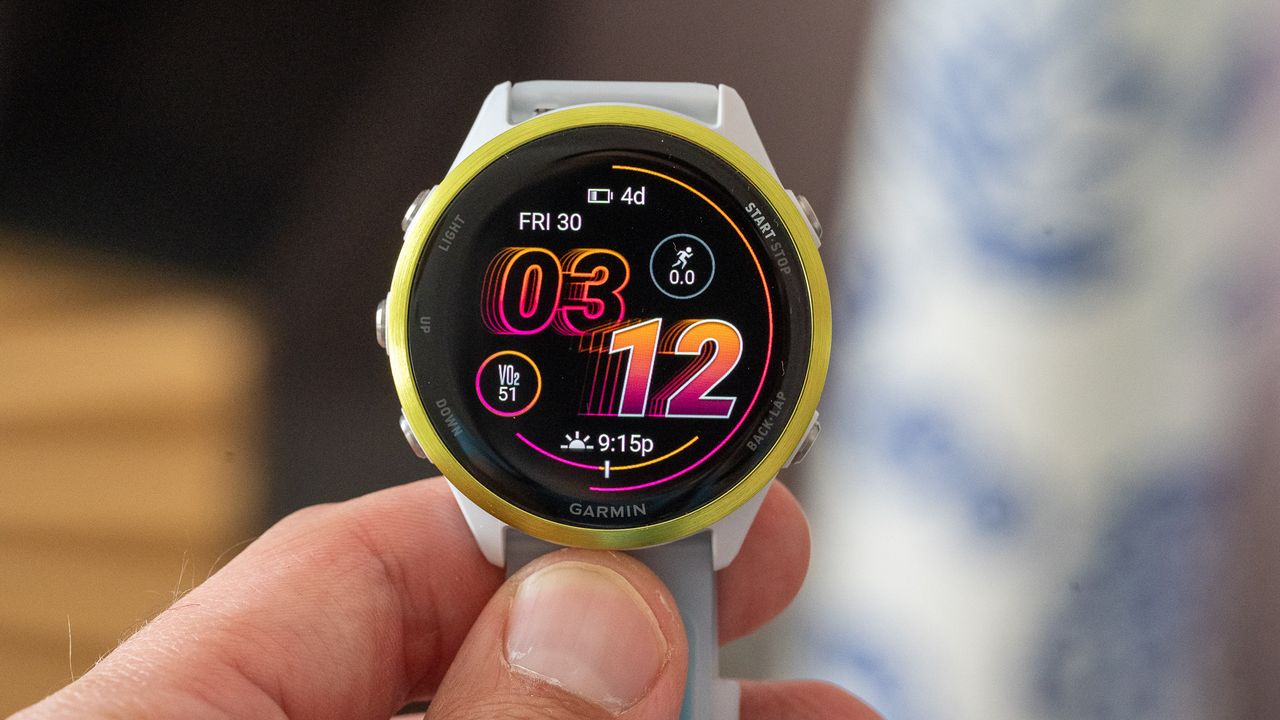 Garmin fixes a bunch of annoying bugs in Forerunner 570 and 970 watches ...