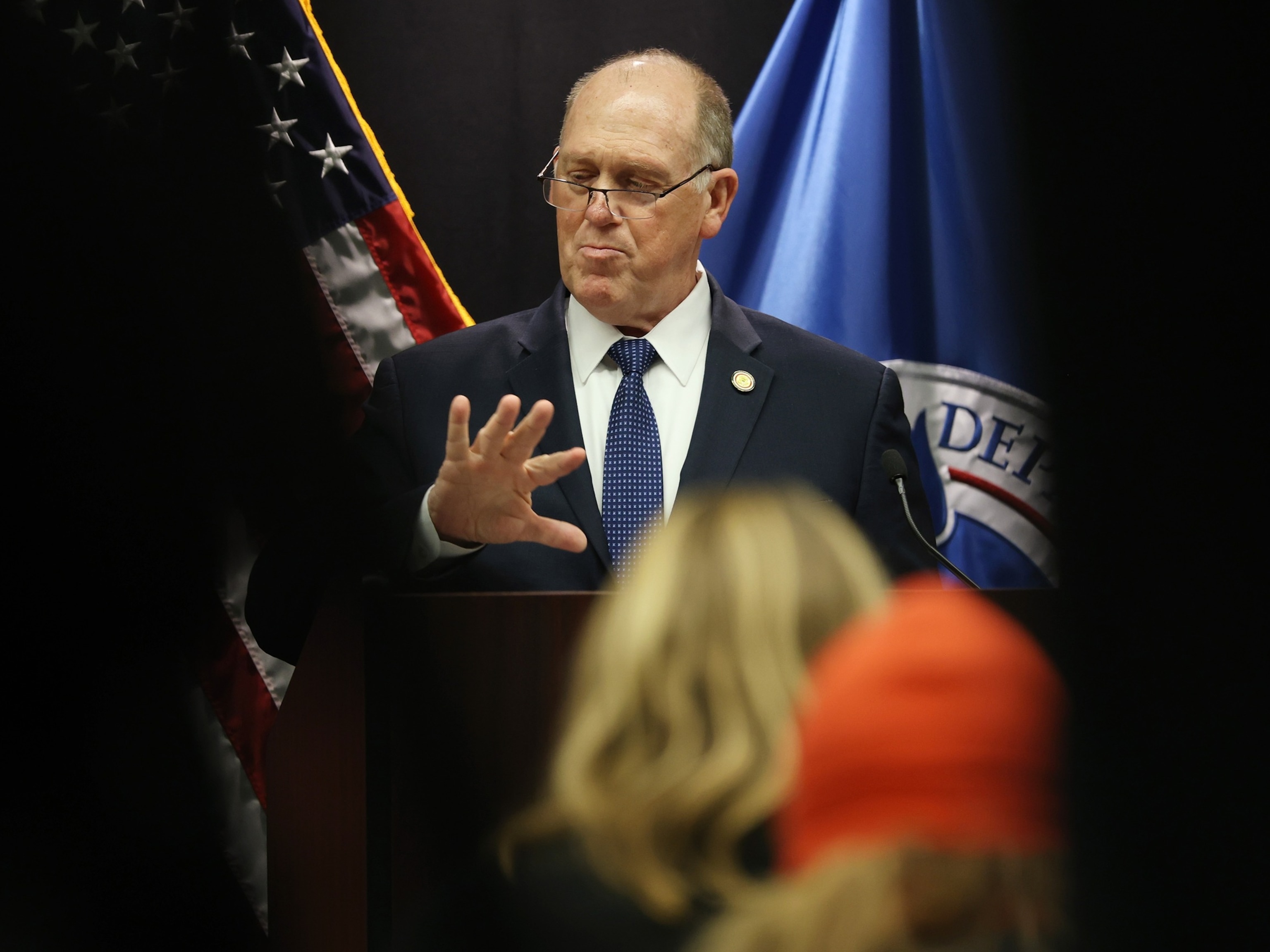Minneapolis live updates: Homan pledges unprofessional officers will be ...