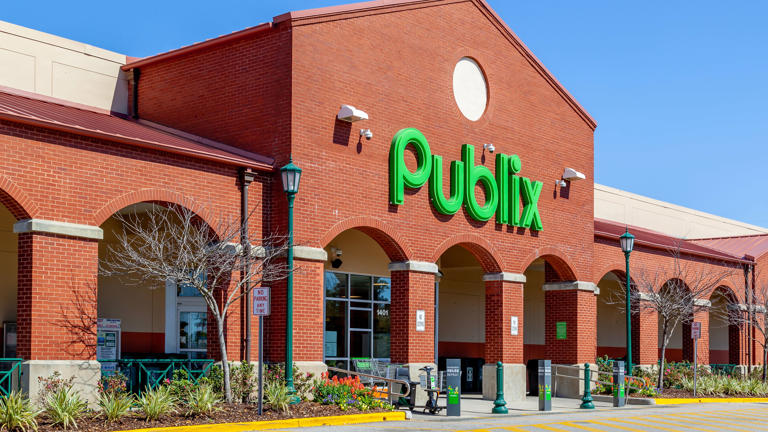 Publix falls from top grocery store spot; what is most popular now?