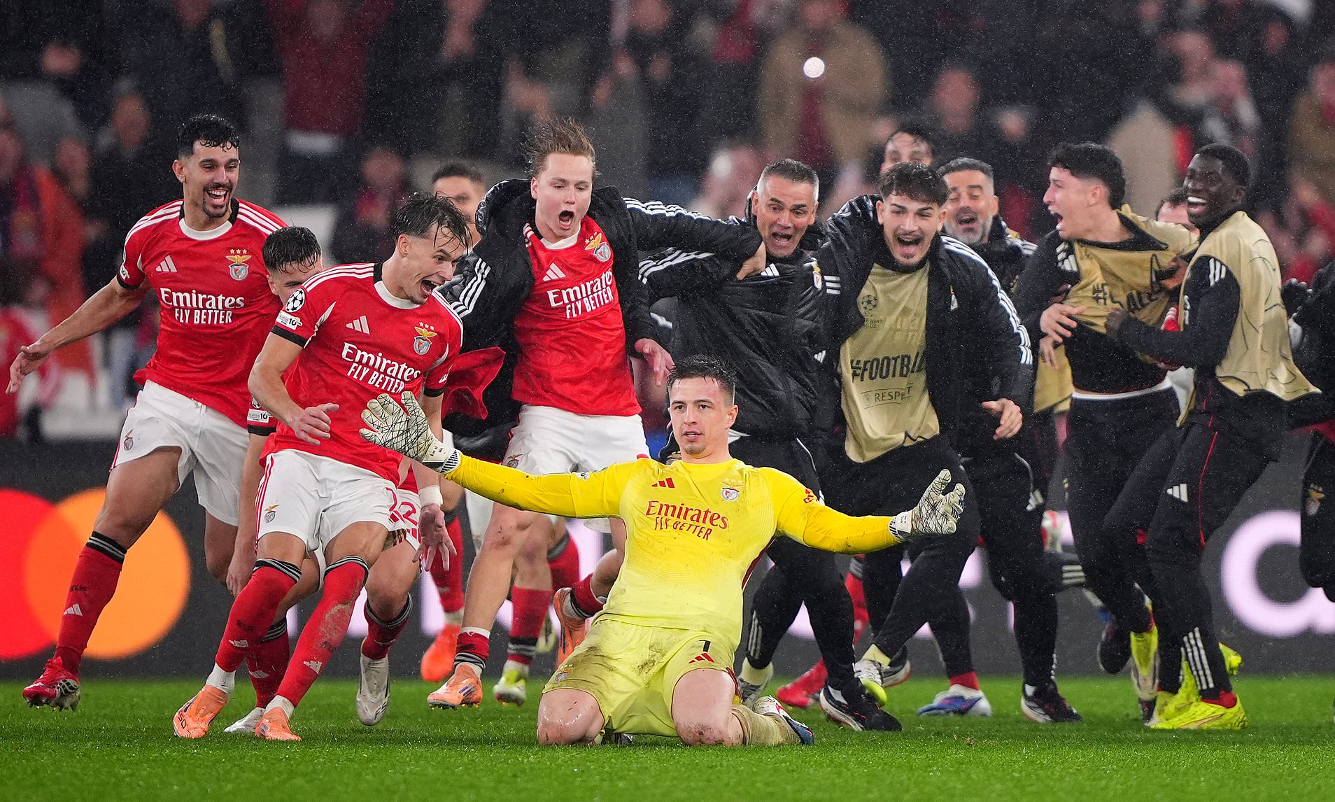 Greatest ever goalkeeper goals after Benfica's Champions League heroics