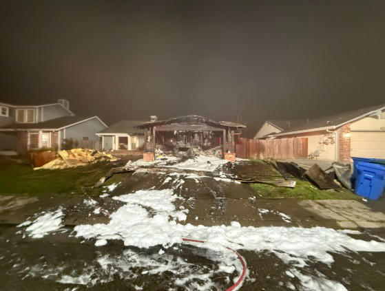 Elk Grove garage fire leaves property with major damage