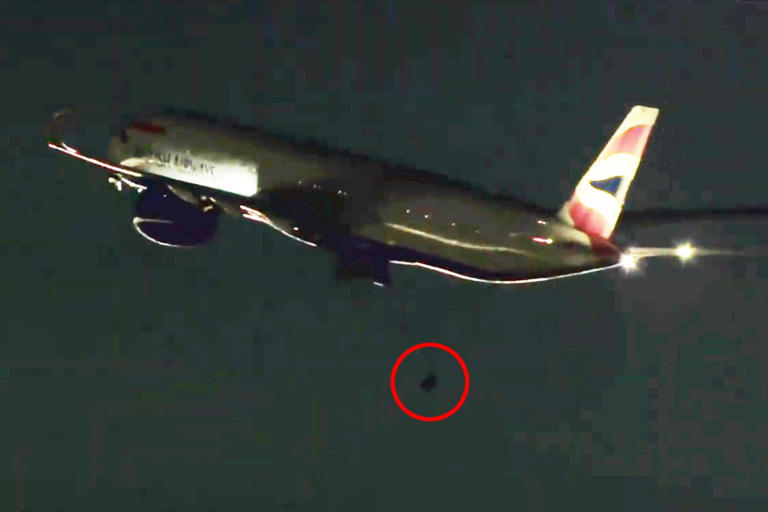 Wild video shows wheel fall off passenger plane just after leaving Las ...
