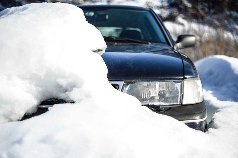 Snow, ice cleanup tickets hit Stamford drivers: Police warn of $120 fine