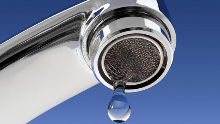 Fulton County provides water tank to aid village amid emergency