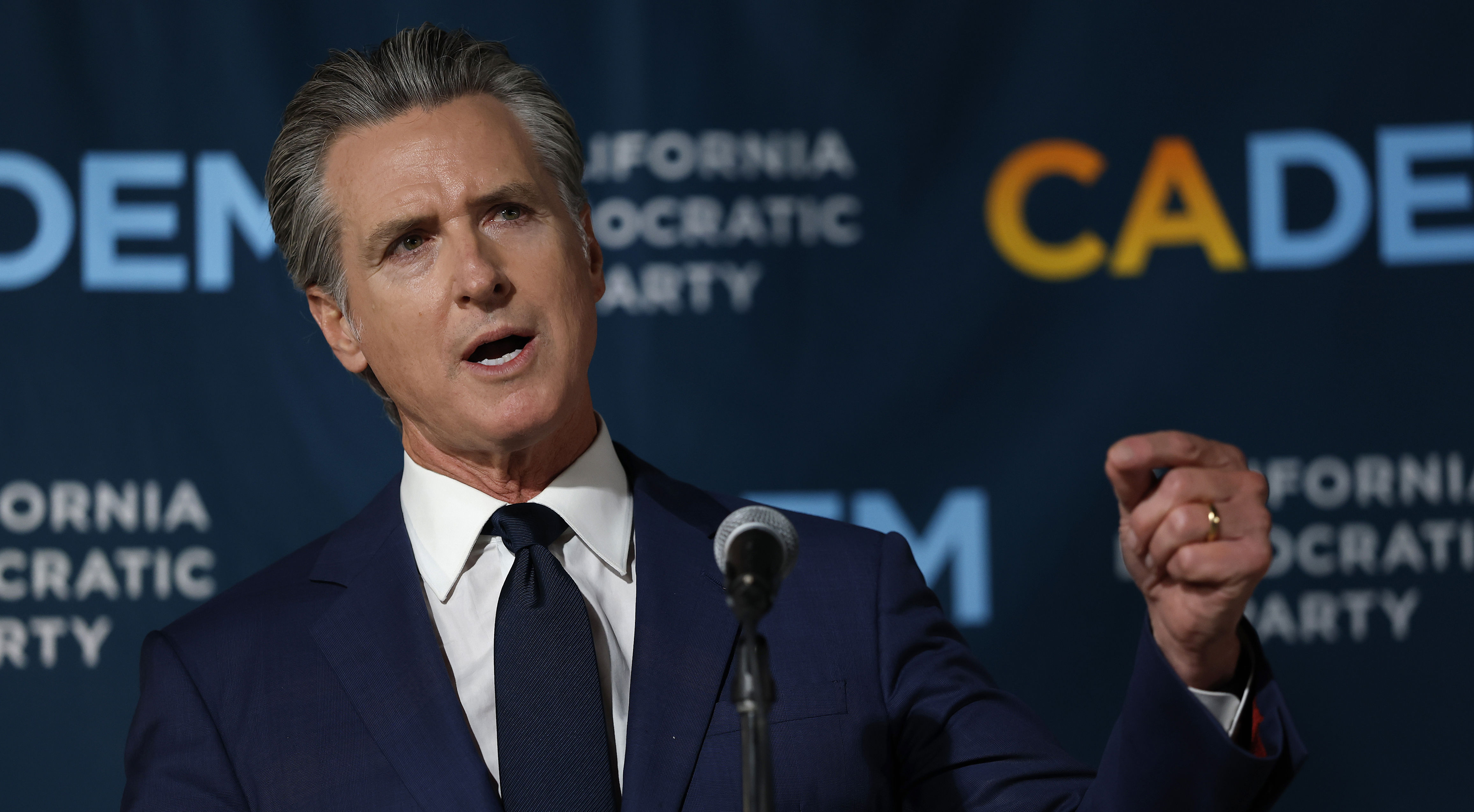 California exodus spikes again as more Americans flee — dead last U ...