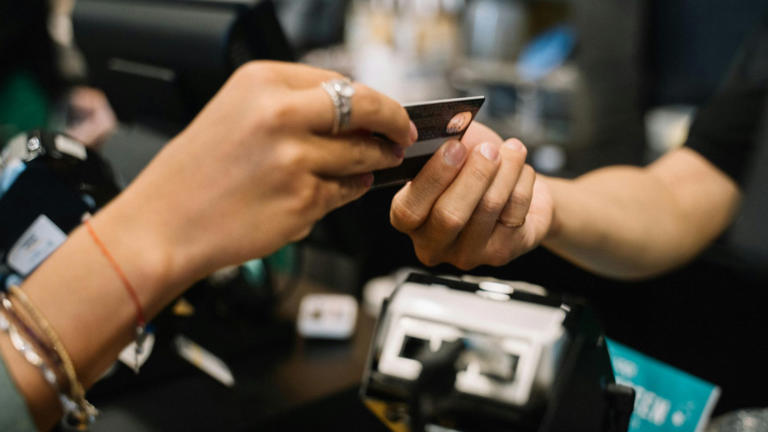Places you should absolutely never use your debit card, according to ...