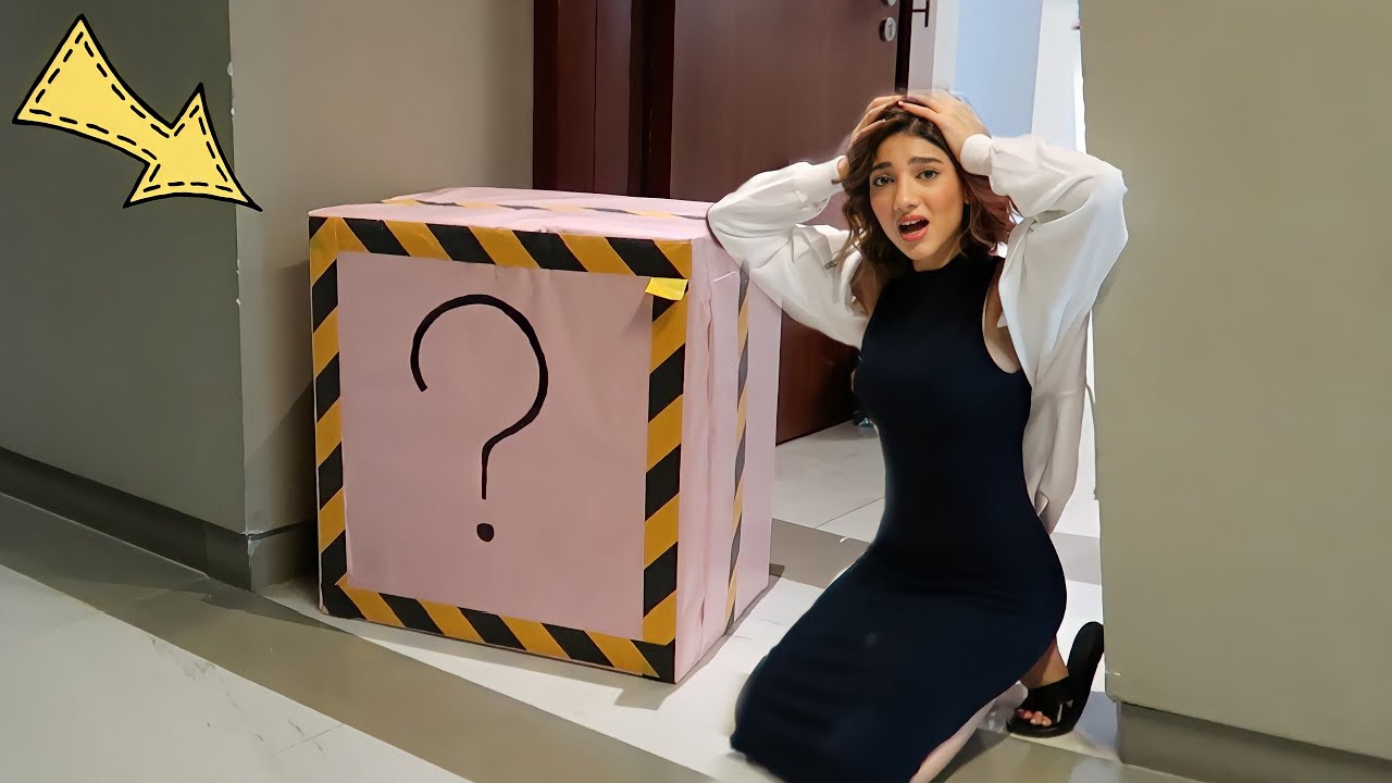 A random box arrived at my house 😱🏡