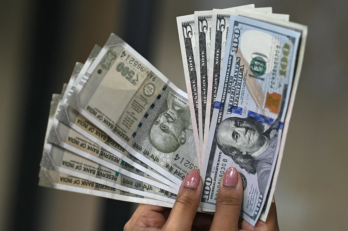 Indian rupee hits record low, RBI steps in to avert fall past 92 per dollar