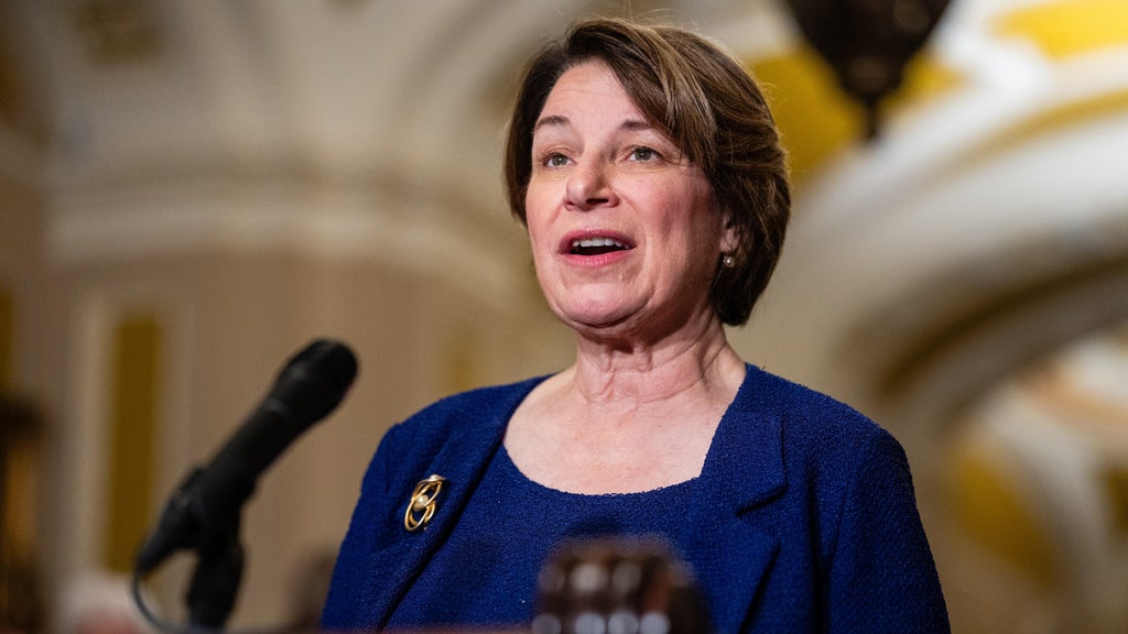 Sen. Amy Klobuchar launches campaign for Minnesota governor amid ...