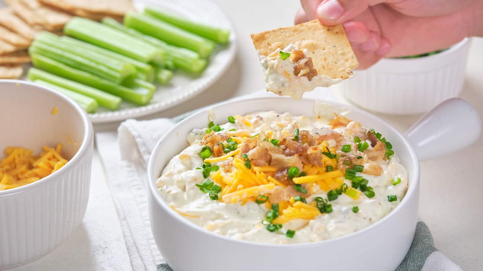 17 no-cook low-carb recipes to beat the heat (without turning on the oven)