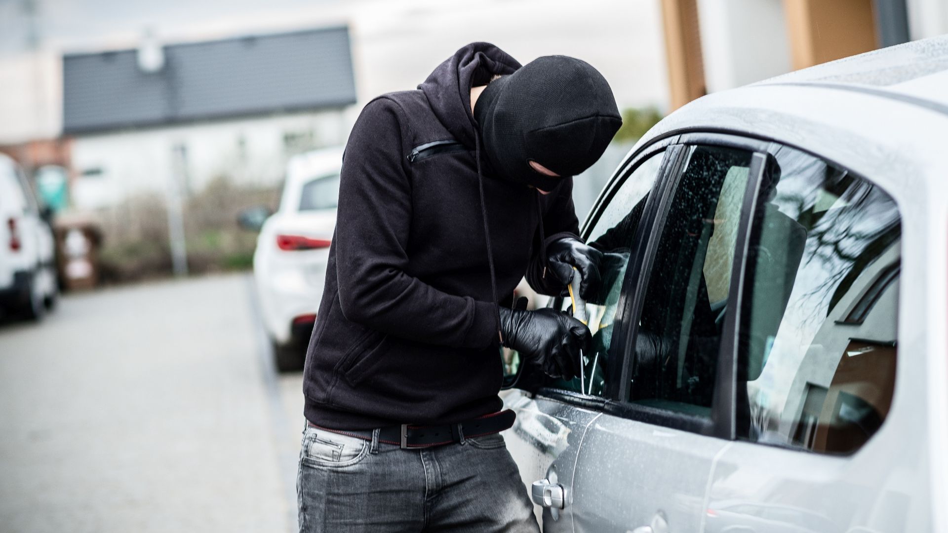A quarter of UK drivers suffered vehicle crime last year