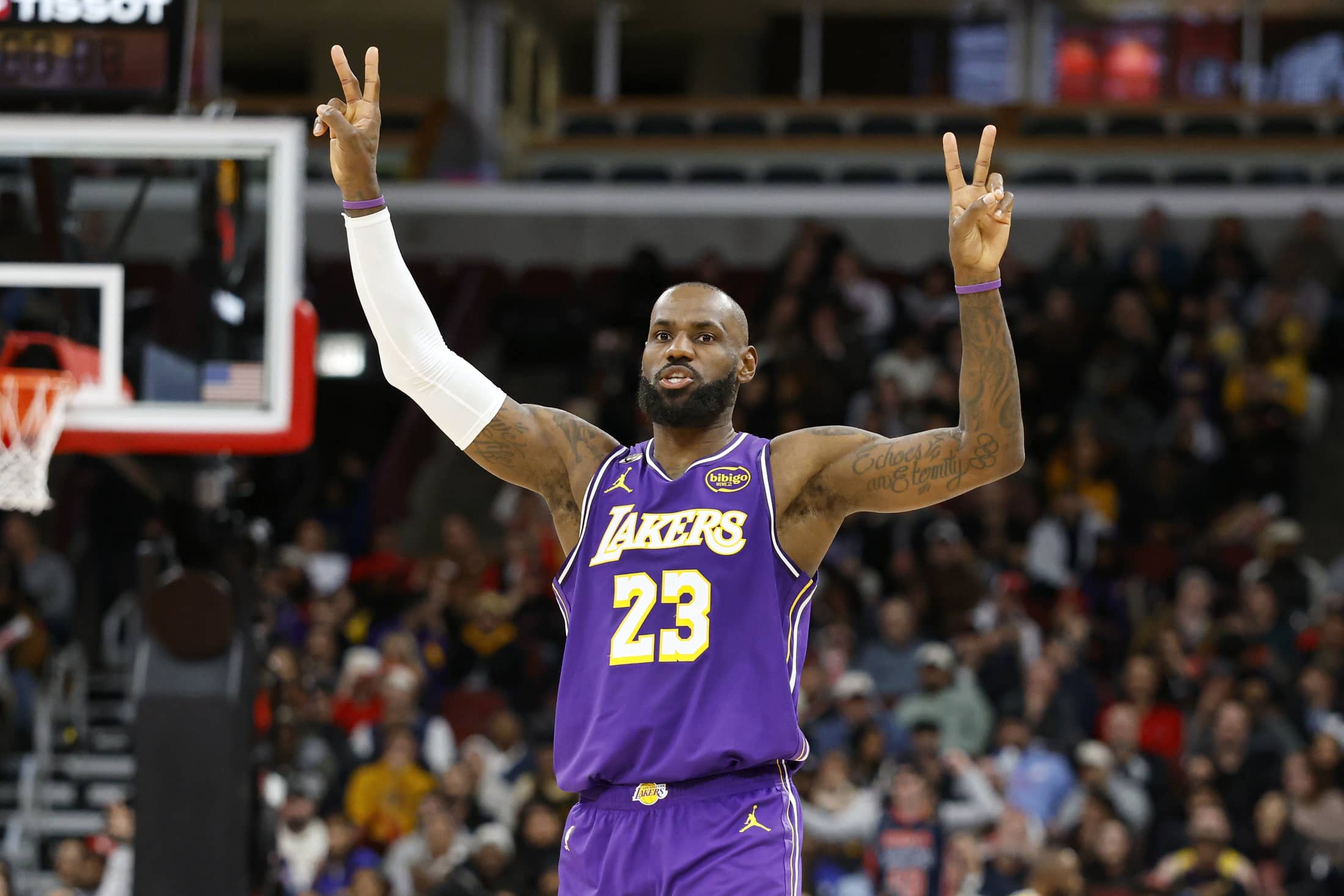 LeBron James says he would have already retired if he stayed with the ...