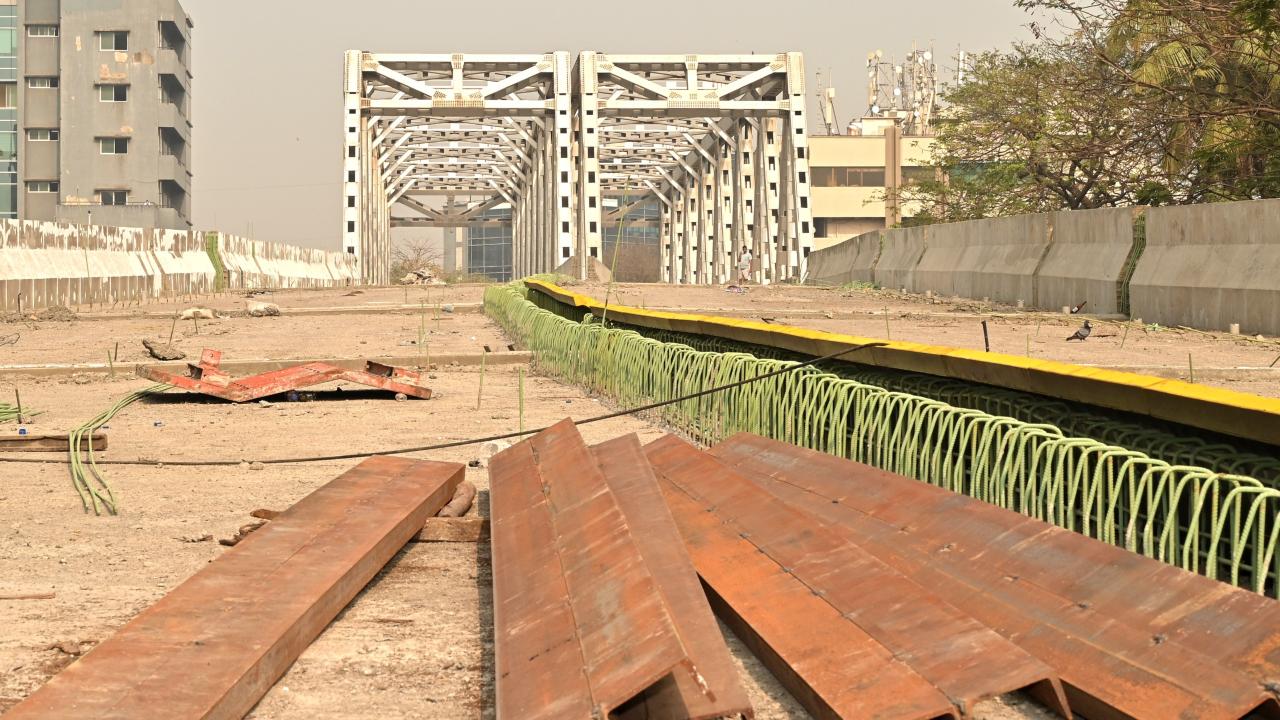 Vidyavihar Flyover works to complete before Mumbai monsoon; set to open ...