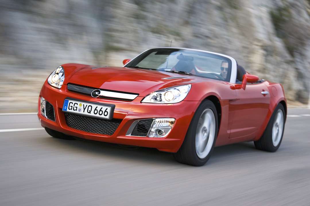 Opel GT Spider: vent’anni fa il ritorno di un nome leggendario