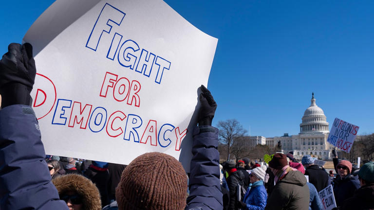 White House, Senate navigate another shutdown dilemma