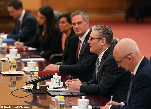 Moment Natural History Museum boss is moved on by Chinese security ...
