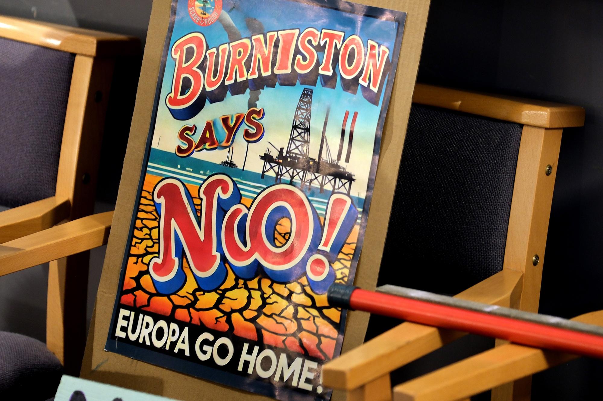 Government delays decision on controversial gas rig plan near Scarborough