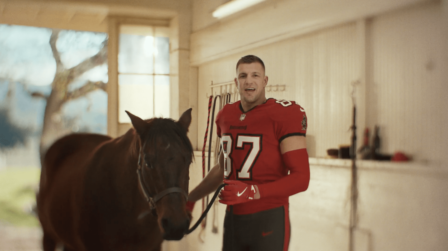 Rob Gronkowski relaxes his 'tight end' for prostate cancer screening ...