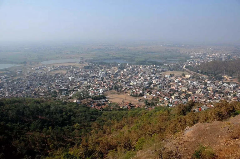 Which city is known as the orange city of India? Name, location and ...