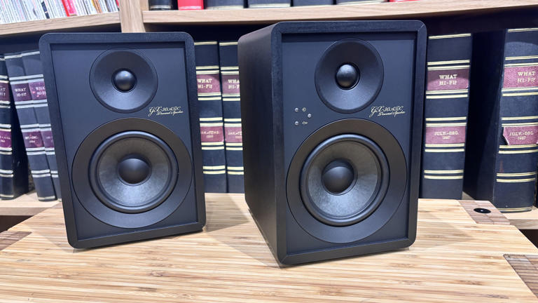 These Onkyo desktop speakers are affordable, versatile and sound pretty ...