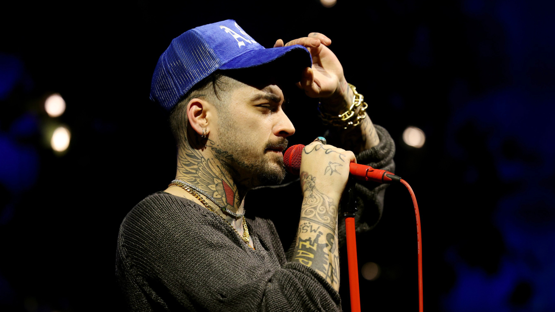 Zayn Malik throws shade at Harry Styles' ticket prices during Las Vegas ...