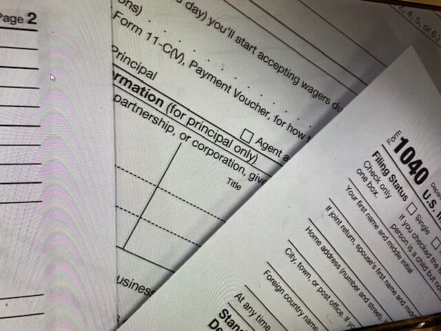 Identity thieves take advantage of tax season