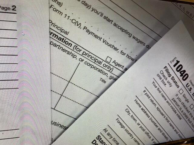 Identity thieves take advantage of tax season