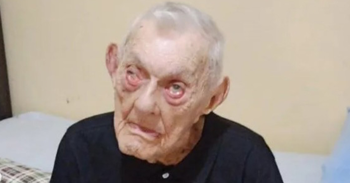 World’s oldest man aged 113 reveals his secret to living long life