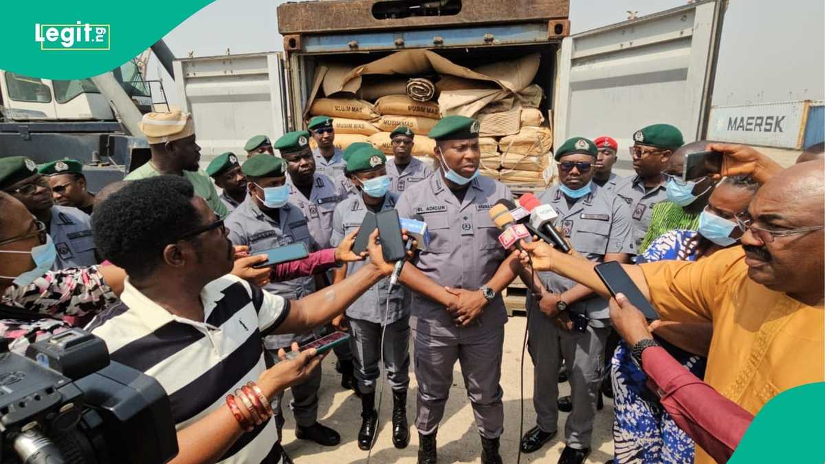 Customs intercepts suspicious container at Lagos terminal — see what ...