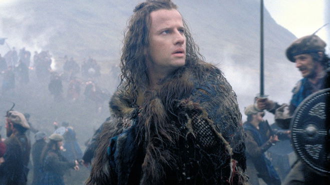 Premières images ultra stylées de Henry Cavill dans le remake de Highlander