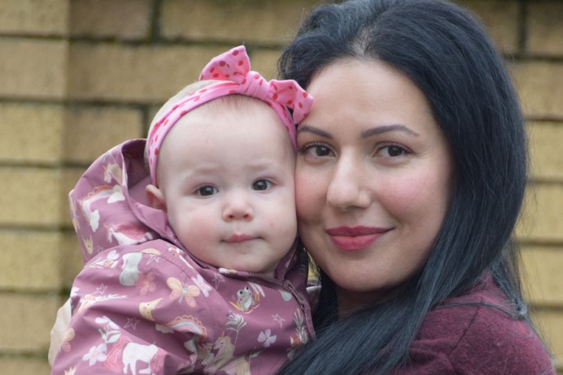 Mum tells how she lifted her own baby from womb in 'Scotland first' C ...