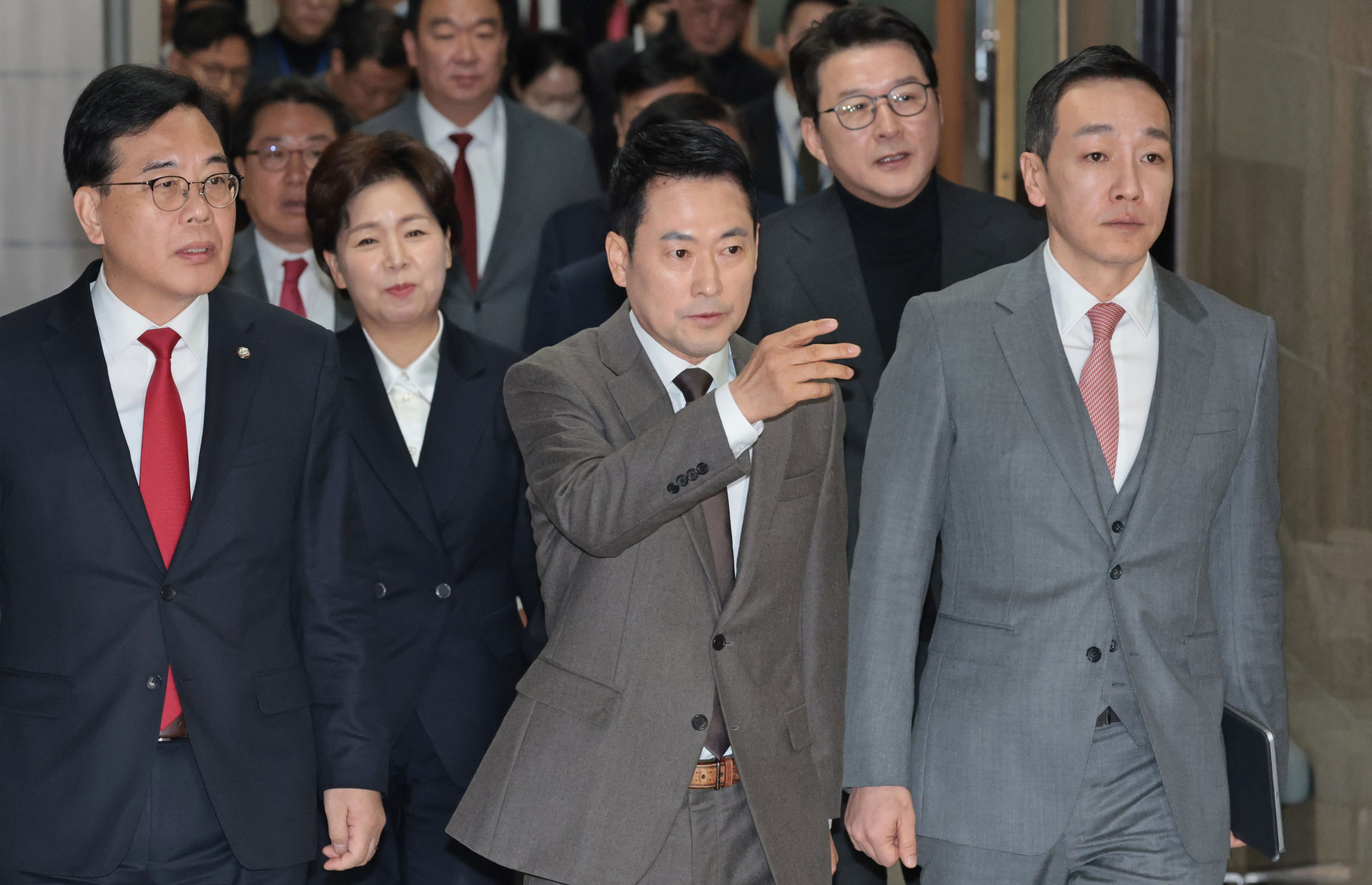 People Power Party leader Jang expels Han, sparks internal backlash