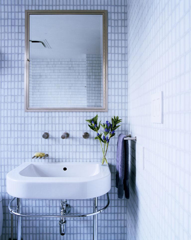 5 trending bathroom paint colors designers can’t get enough of in 2026