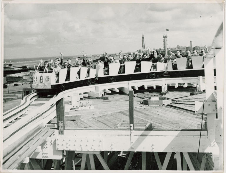 17 treasured pictures of Blackpool Pleasure Beach's Big Dipper as it ...