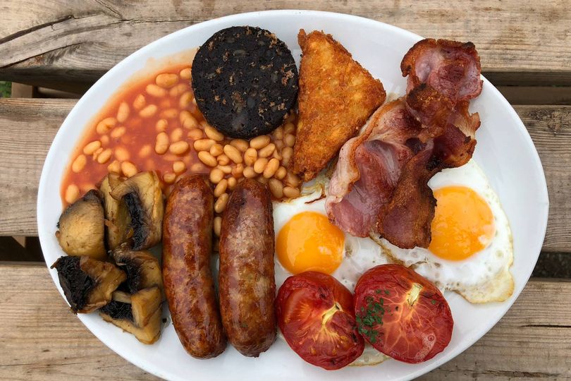 American woman tries cooked breakfast - but there's one part she can't ...