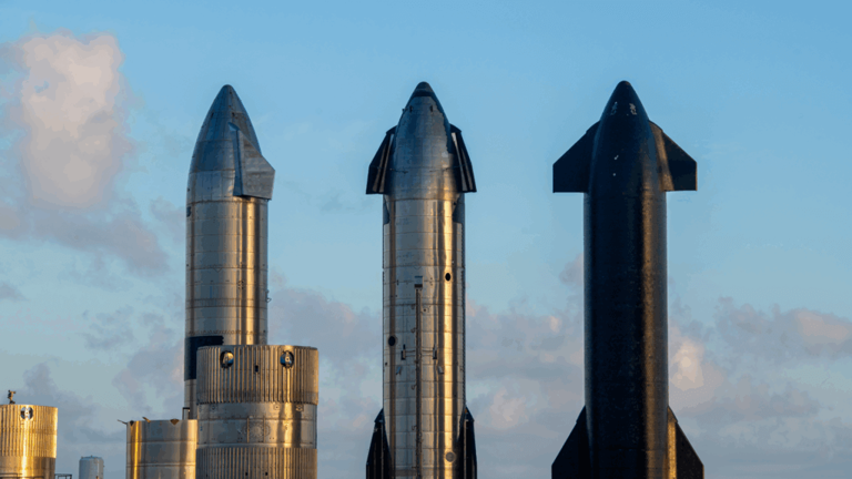 Massive SpaceX explosion rattles South Texas, sparks safety fears