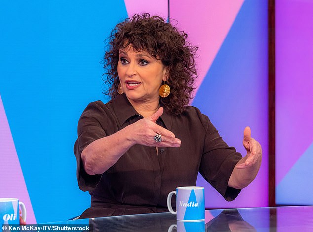 Loose Women fans seriously distracted by Nadia Sawalha's striking new ...
