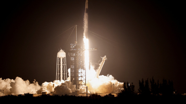 SpaceX rocket explosions are causing major safety issues for airlines