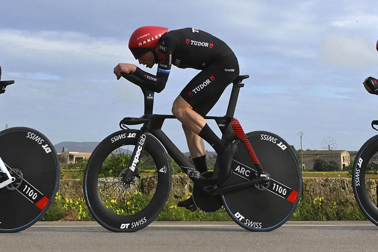 Stefan Kung spotted on a new BMC Timemachine time trial bike at Trofeo ...
