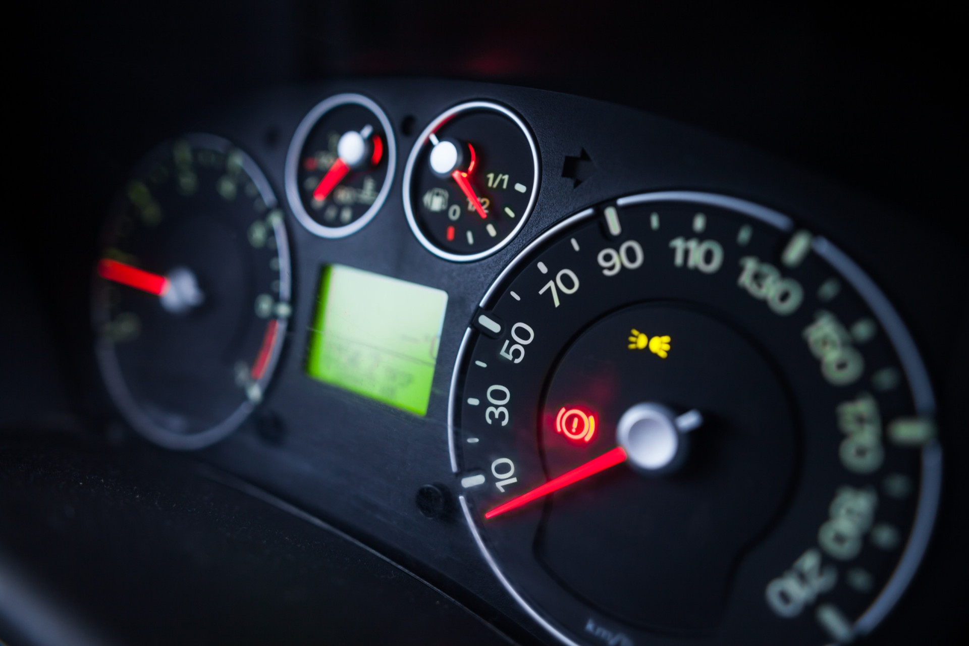What the warning lights on your car's dashboard mean
