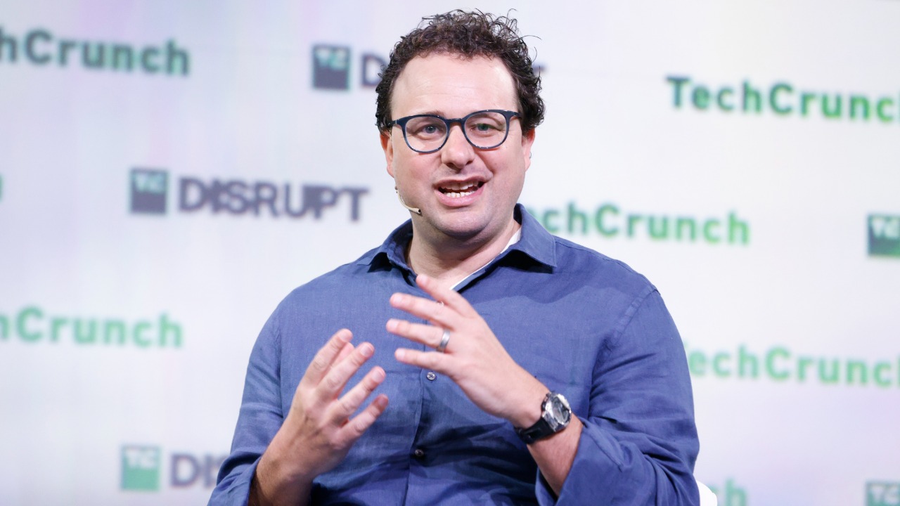 Anthropic CEO warns his own AI could annihilate human civilization