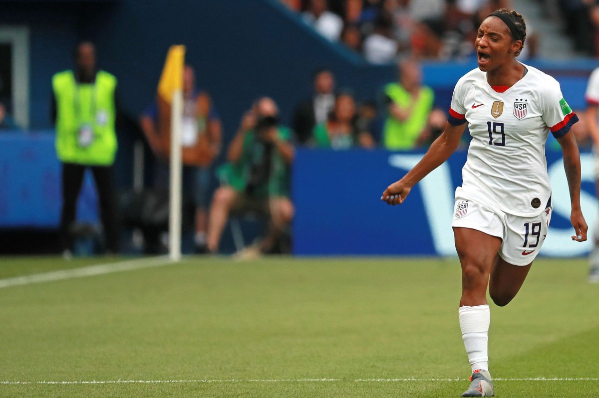 USA, PSG star Crystal Dunn to retire from soccer