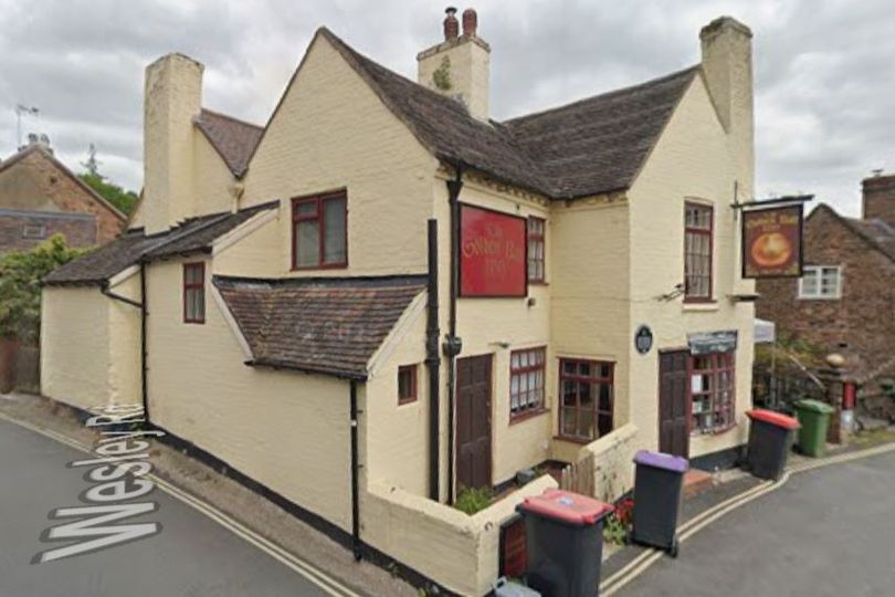 Rachel Reeves slammed by Midlands pub in scathing statement