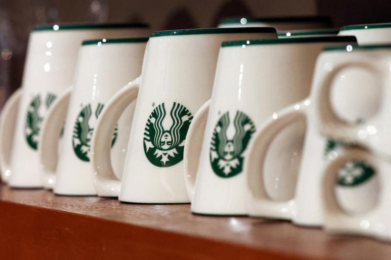 Starbucks CEO lays out long-term growth plan, aims to open thousands of ...