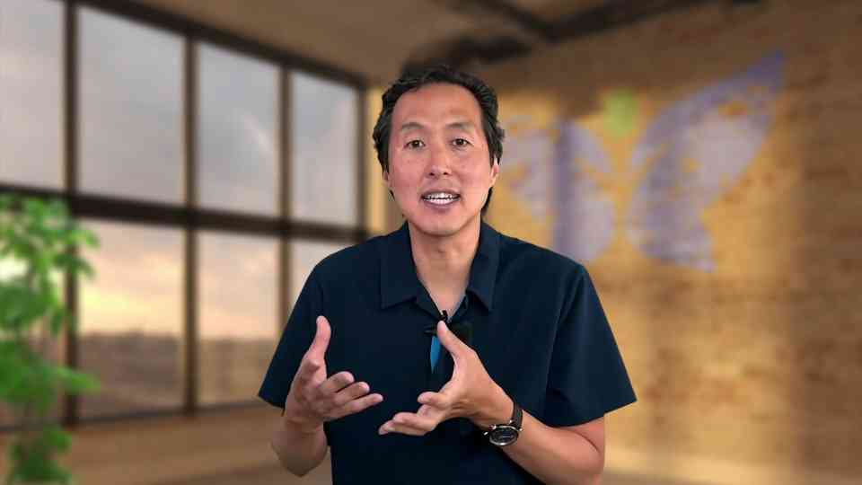 Plastic surgeon analyzes botched butt implant procedures